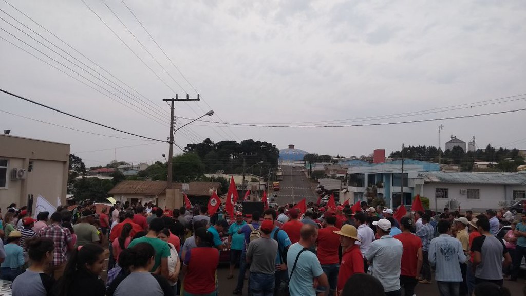 MST realiza ato em defesa do IFC em Abelardo Luz, em Santa Catarina - MST