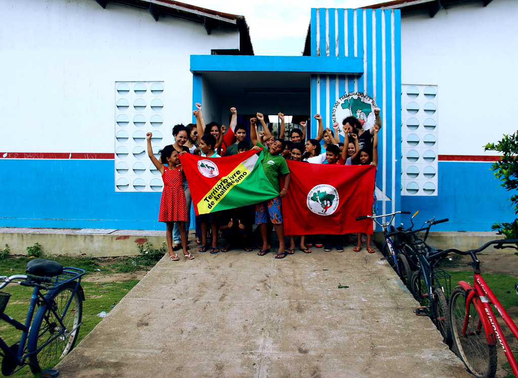 Movimentos lançam Campanha contra o Fechamento de Escolas do Campo - MST