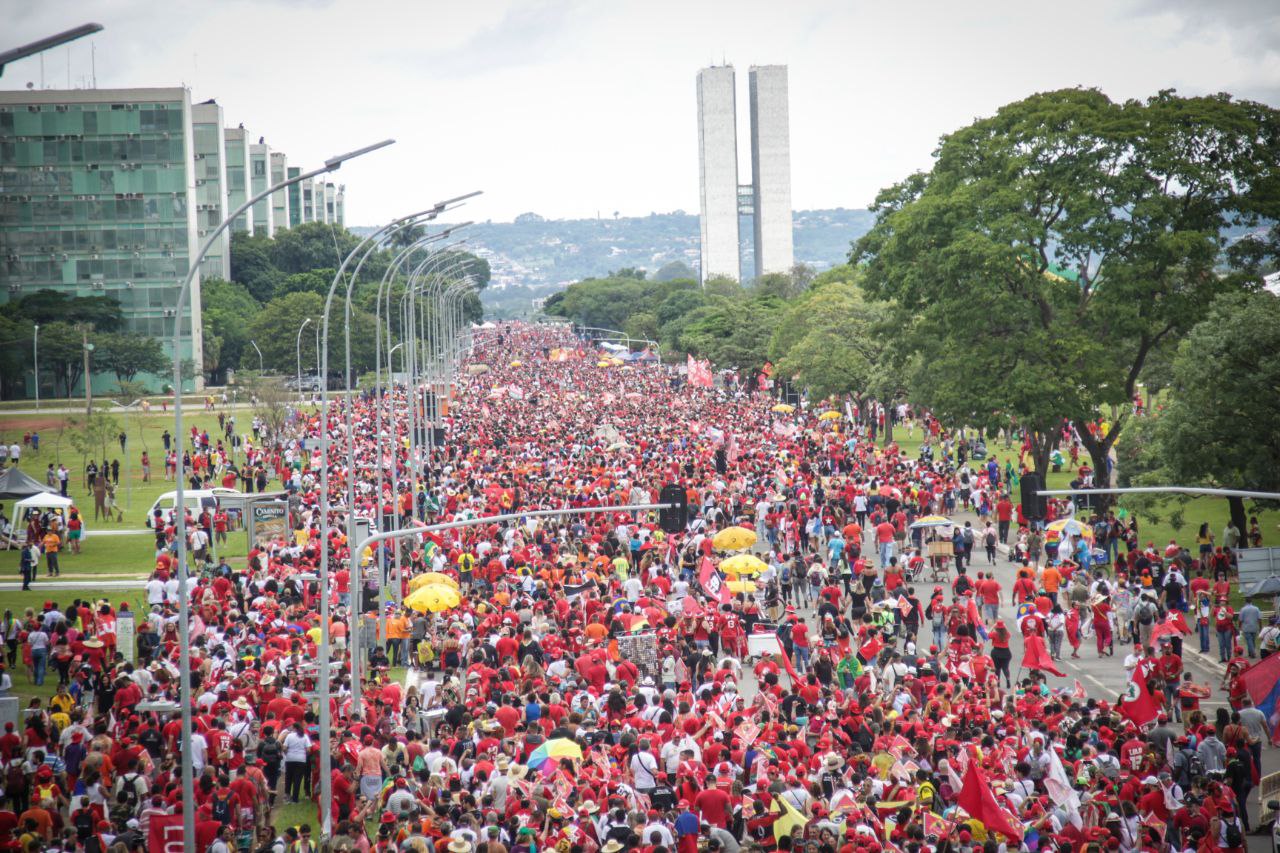Gilmar Mauro: “Defeating neo-fascism in Brazil is fundamental” - MST
