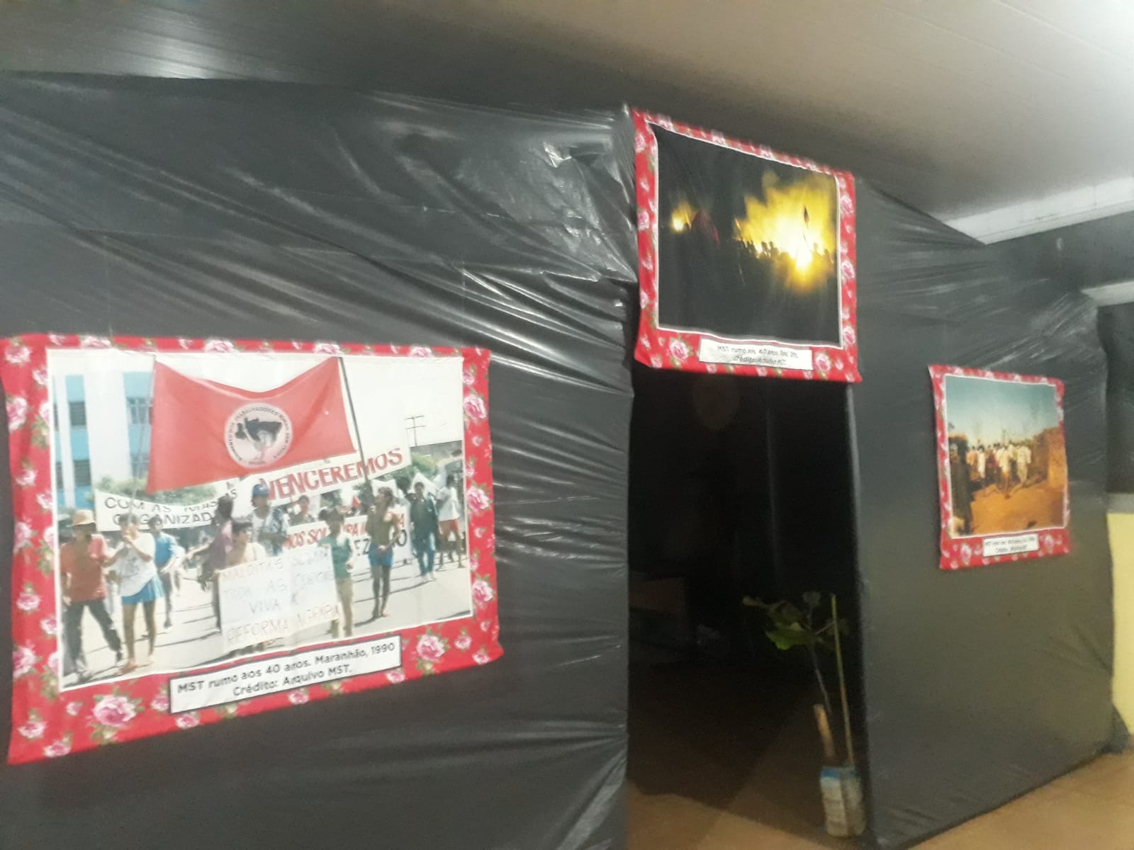 Exposição de imagens históricas do MST "Rumo aos 40 anos" circula o ...