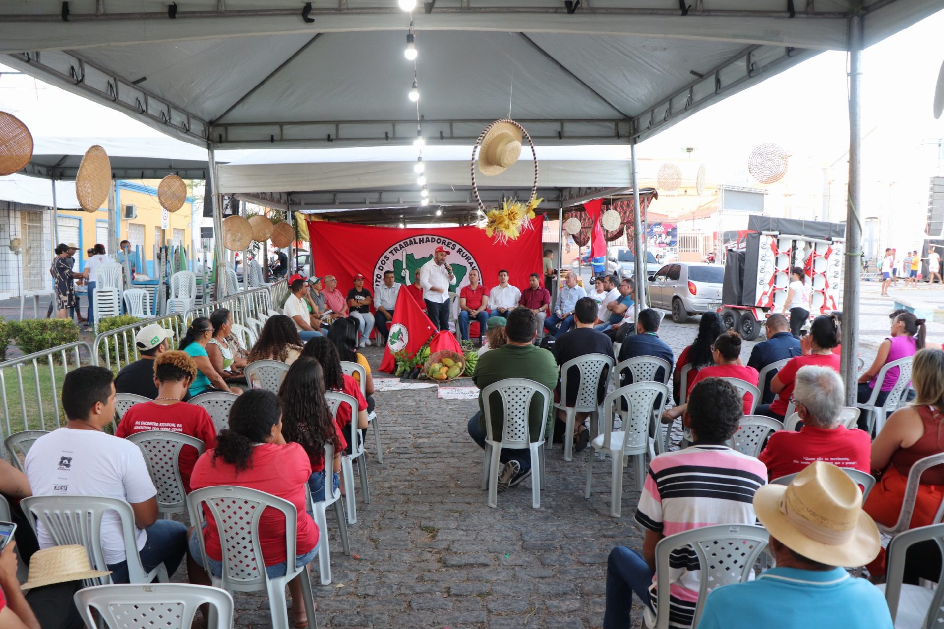 Assentados da Reforma Agrária realizam Feira da Agricultura Familiar ...