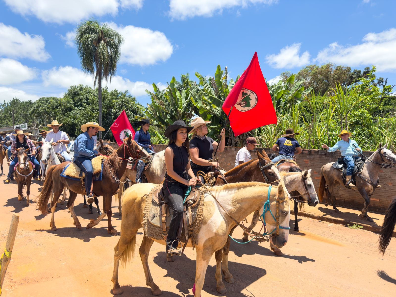 Resgatando cultura popular Sem Terra, MST realiza 12ª Cavalgada na ...